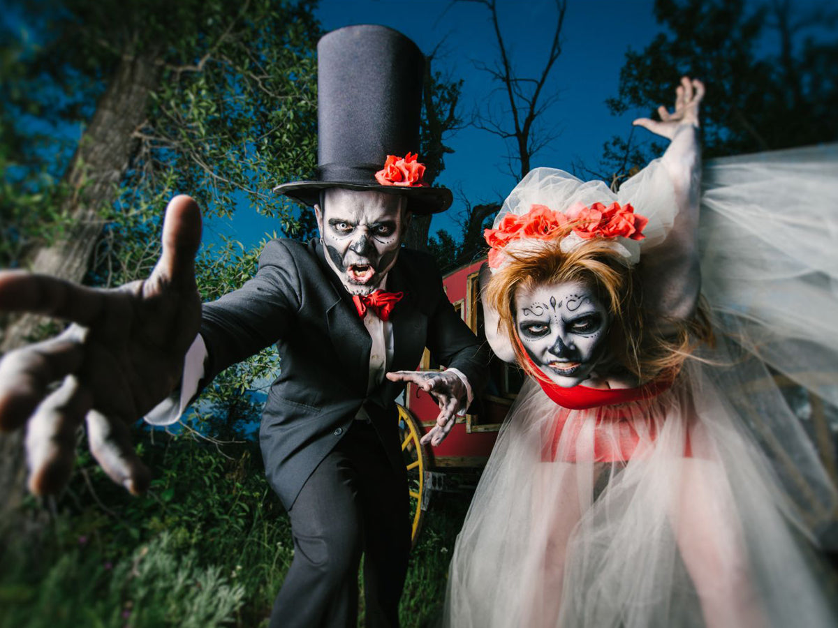 The Best Horror Movies to Watch on Halloween Night (and the Books They ...